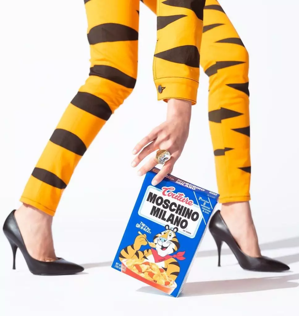 Moschino firar Tigerns kinesiska år med en kitschig Tony The Tiger Capsule Collection 1005_2