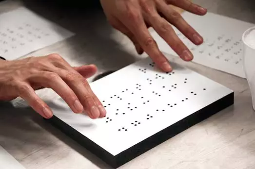 Brailio rašto tipografija