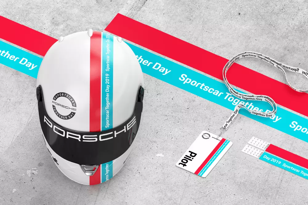 Your Moment of Design Zen: Putting the Racing Stripes in Porsche 158995_1