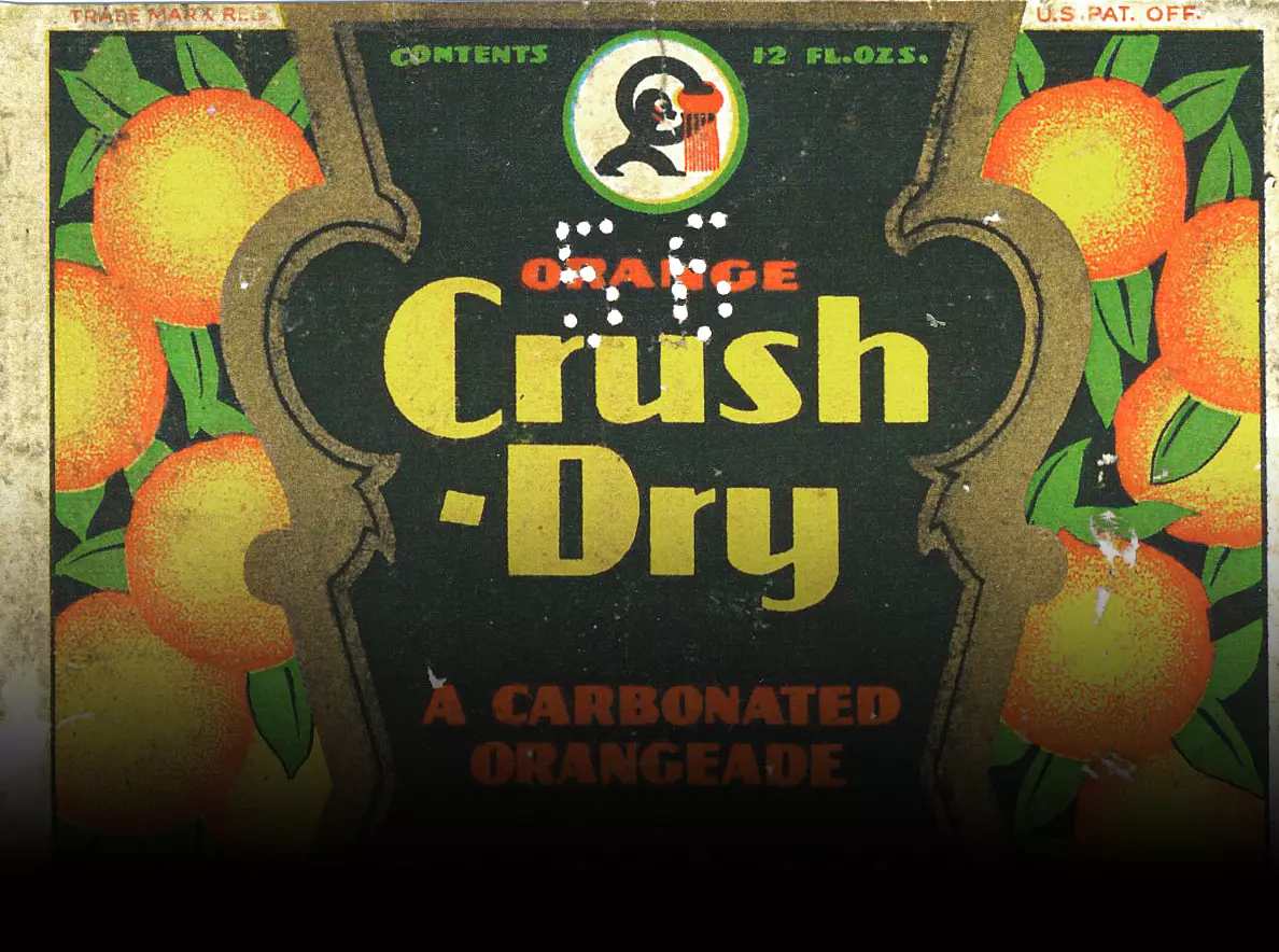 Bottiglie di soda arancione Crush vintage prendono una nervatura