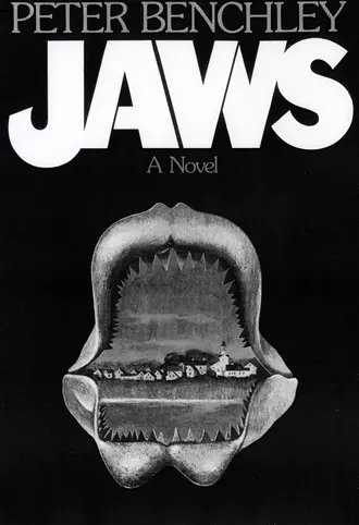 La realizzazione delle iconiche copertine dei libri di Jaws 1706_1