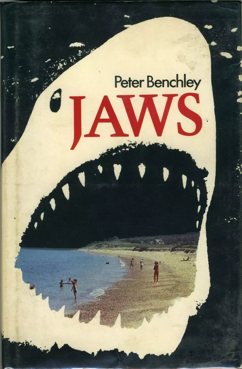 La realizzazione delle iconiche copertine dei libri di Jaws 1706_2