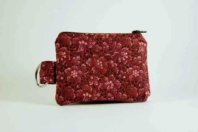 Maroon and Black Wallet Back by Evan Becky 2 na Flickru: http://bit.ly/1Nc1hsG