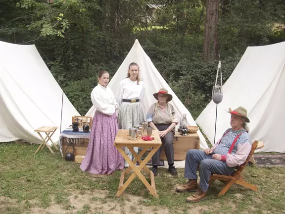 Keluarga Perang Saudara, Taman Pioneer, Kota Nevada