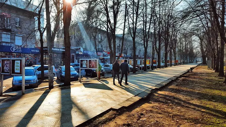 Nkwenye na Chisinau, Moldova