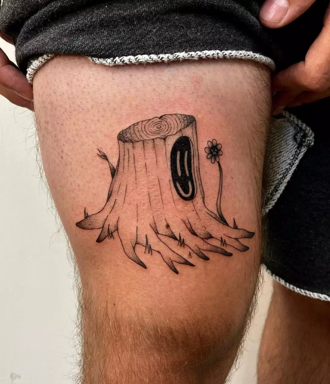 Top fënnef Tattoo Kënschtler fir op Instagram ze verfollegen 1952_6