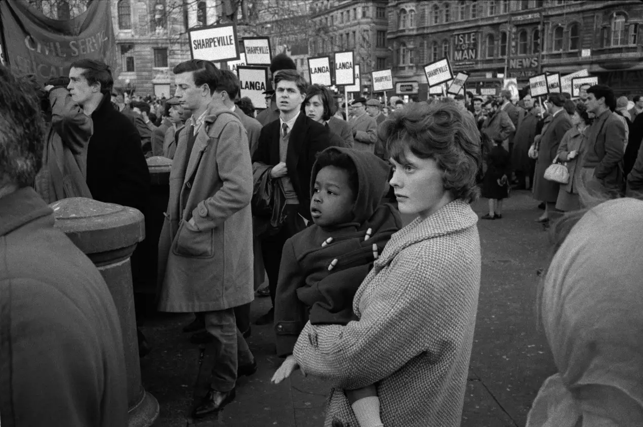 10 Historiaj Presaĵoj Disponeblaj en la Magnum Foto-Vendo Provanta NAACP 2307_7