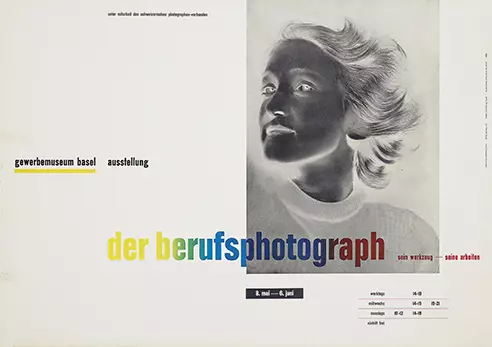 قسمت 52 Jan Tschichold (1902-1974) DER BERUFSPHOTOGRAPH فتومونتاژ و لترپرس، 1938، چاپ شده توسط Benno Schwabe & Co.، بازل، شرط B+. پشتیبان 25×36 اینچی نیست. (64 × 91 سانتیمتر) برآورد: 8000 تا 12000 پوند