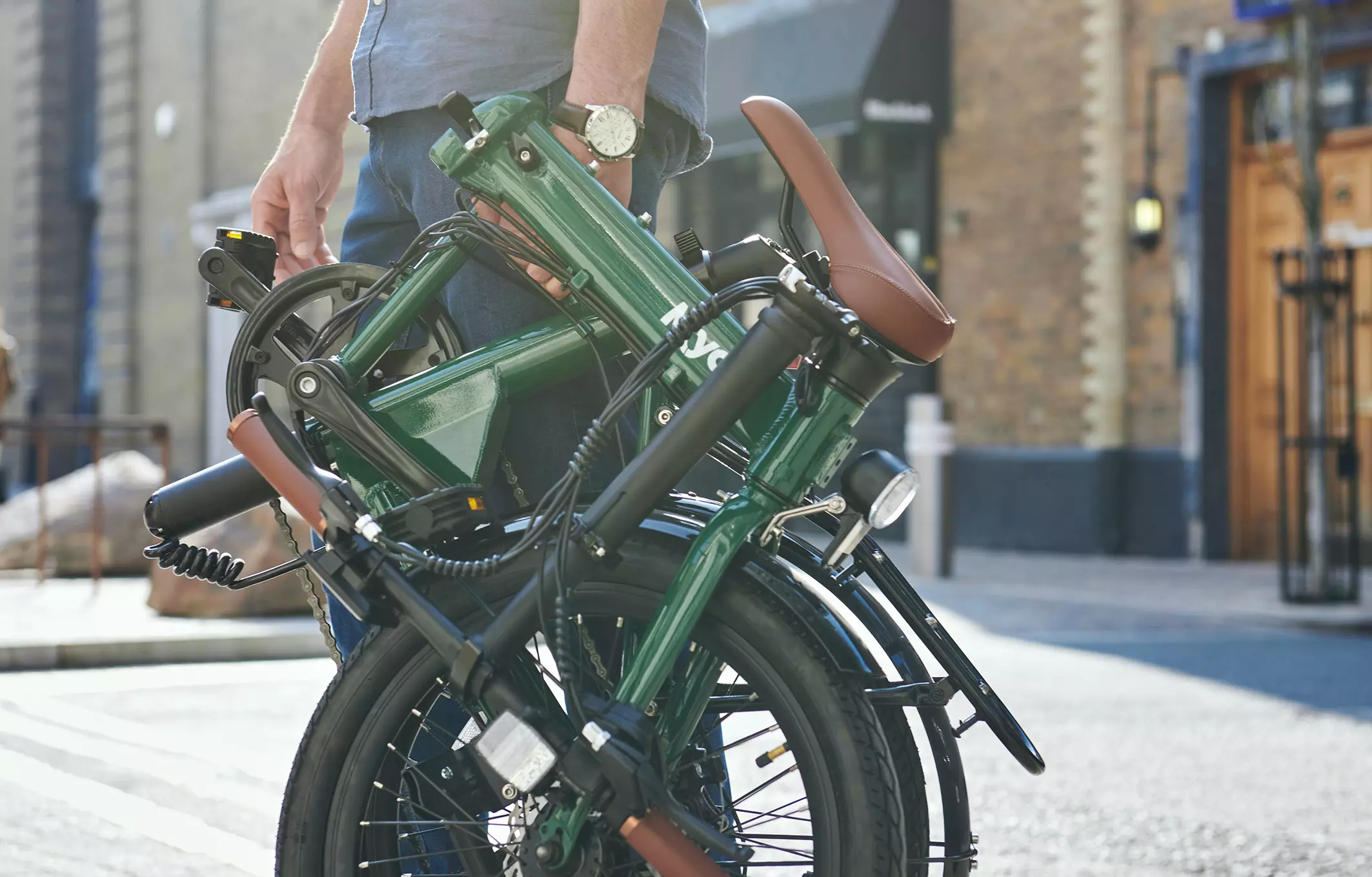 Студиото B&B го создава MYCLE, брендот за електрични велосипеди дизајниран да ги поврзува заедниците 29387_3