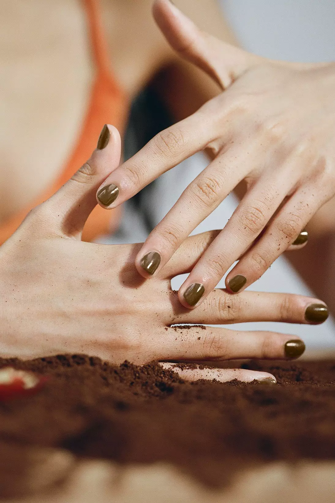 Новейший лак для ногтей J. Hannah — «самый уродливый цвет в мире» 321_3