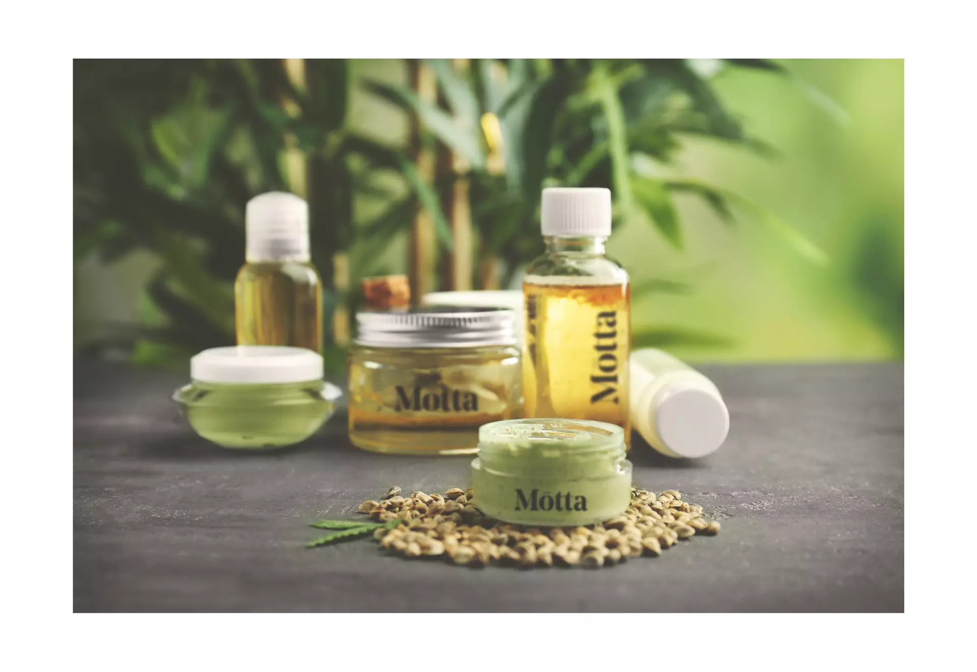 Motta este linia conceptuală de produse cosmetice de canabis cu un sistem de identitate sofisticat 3707_9