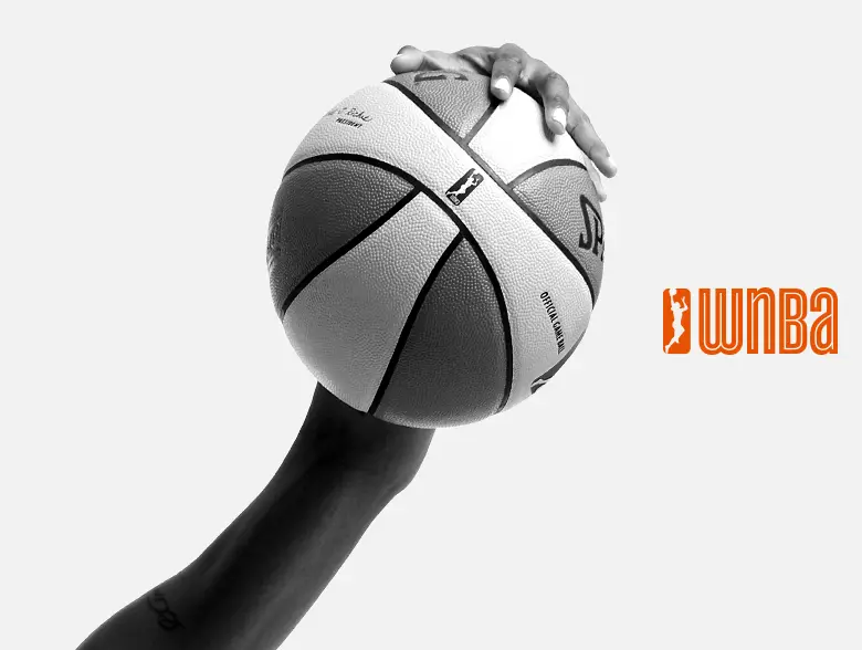 7_WNBA_PhotoBall