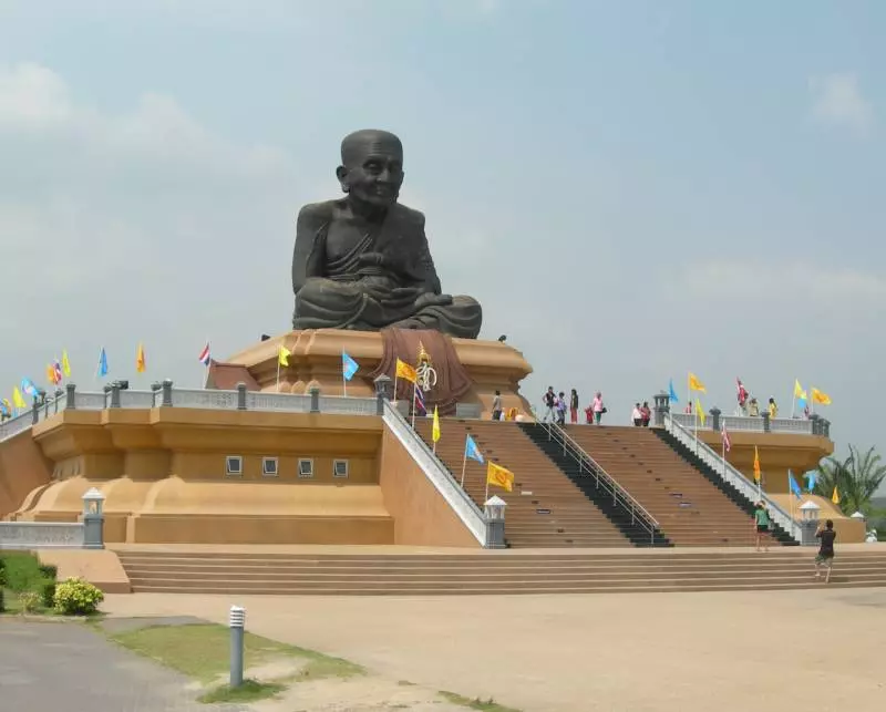 Hua Hin Luang Phor Tuad, grousse Buddha