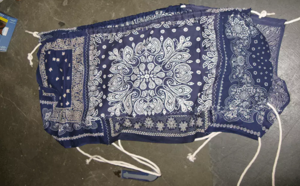 gardínur úr vintage bandana.