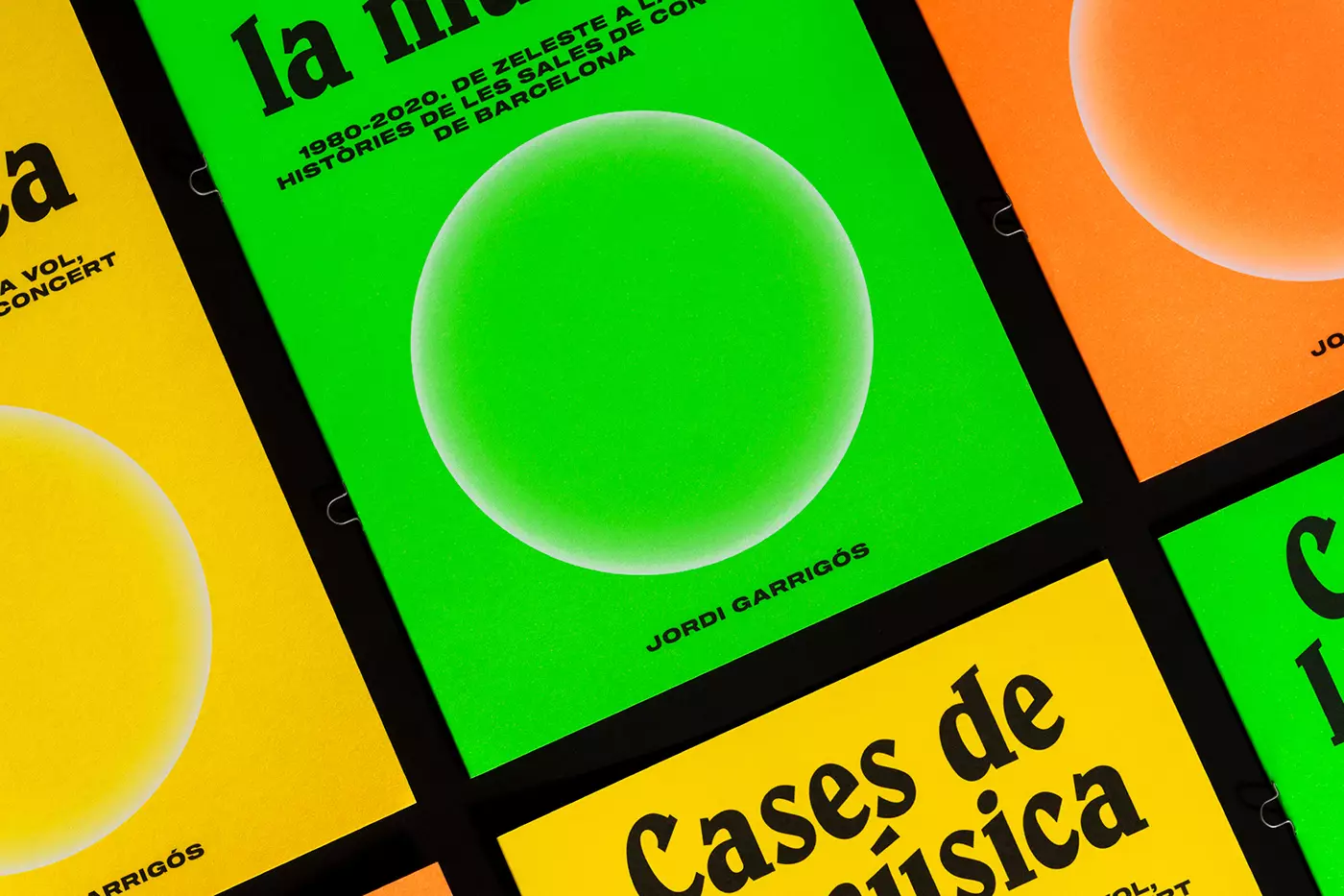 Beyond The Neon Cover Of Cases De La ດົນຕີ 606_1