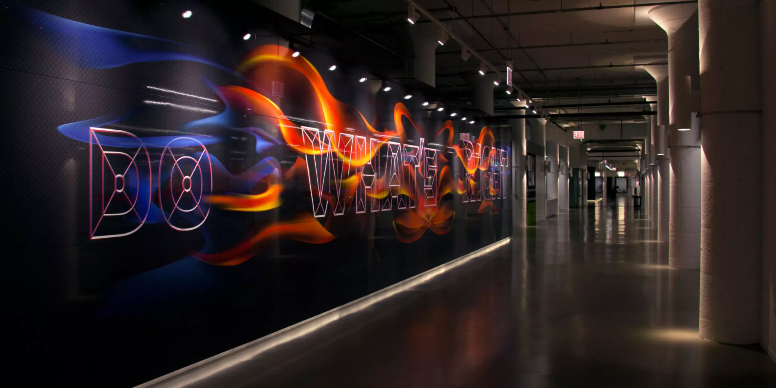 Echo Global — Umjetnost na radnom mjestu: CannonDesign je doveo Thirst u kreiranje murala velikih razmjera kako bi izrazili vrijednosti „The Echo Way-a“ koristeći znakove iz industrije kamiona. Dizajniran u saradnji sa Annom Mort, Kyle Greenom, Zach Minnichom.