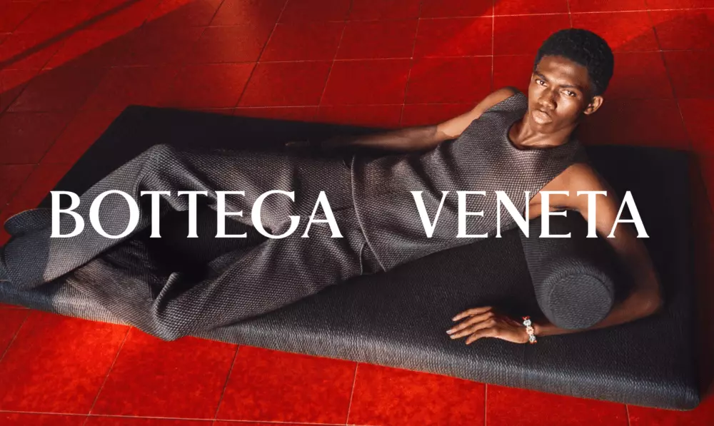 Bottega Veneta Yimuye kure yimbuga nkoranyambaga 7986_9