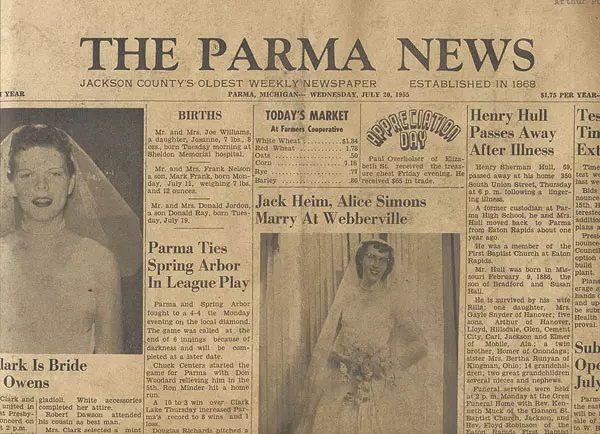 The Parma News-ის დროშა ლიმ 72-პუნქტიანი Goudy Bold-ით დააფიქსირა. მან ცვლილება შეიტანა 1947 წლის 25 სექტემბრის ნომრისთვის. შრიფტი გამოიყენებოდა 1966 წლის 16 ნოემბრამდე, დაახლოებით იმ დროს, როდესაც ტომი წავიდა. (არავინ არ არის ზუსტად დარწმუნებული, როდის დატოვა ტომი.) იმ დროისთვის ლიმ დროშა მოაჭრა და შეამცირა დაახლოებით 33 პროცენტით. ტიპი ისევ კაბინეტში დააბრუნეს.
