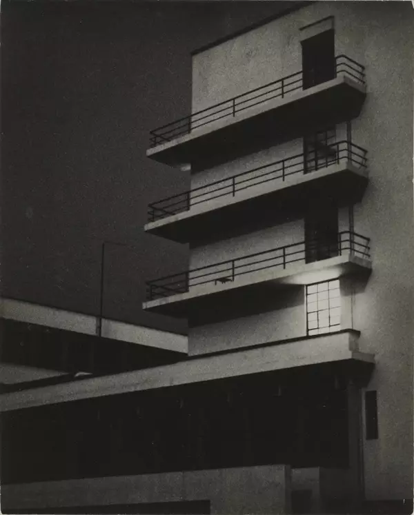 Recém-exposto: fotos privadas e sombrias de um mestre da Bauhaus